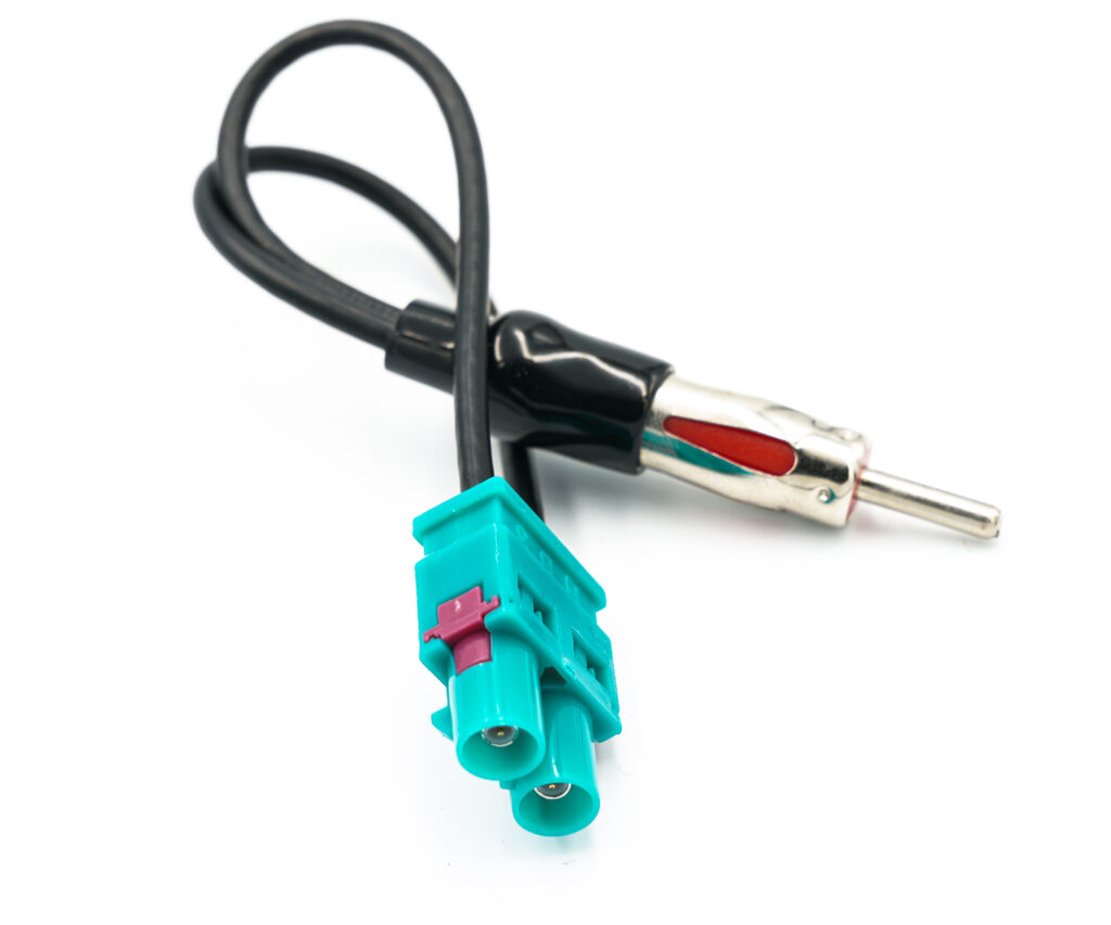 Złącze przejściówka adapter antenowy NCS 2x FAKRA / DIN VW Skoda Seat Audi - New Car Solutions